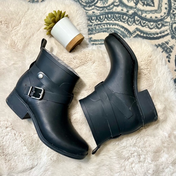 Lucky Brand | Shoes | Lucky Brand Rindah Ankle Rubber Rain Boots Sz 8 ...